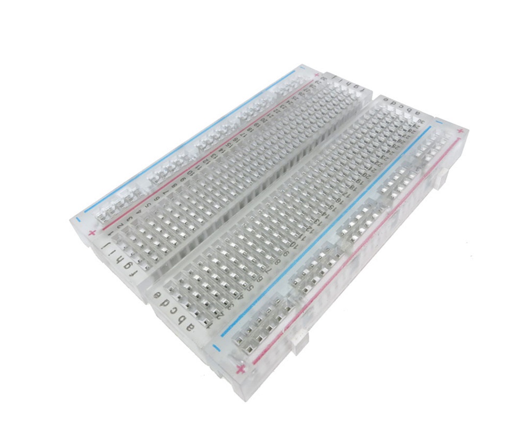 Köp Breadboard Half-size Solderless (half_size_bb) för 49 :- hos m.nu